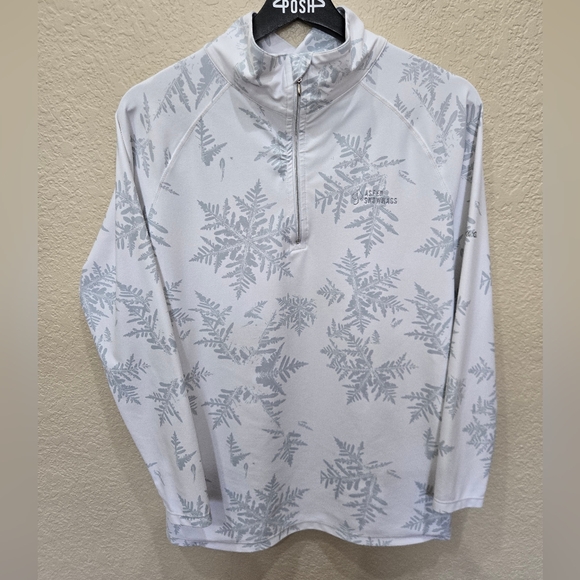 skea shimmies | Tops | Skea Shimmies Snow Mass Womens White And Gray ...